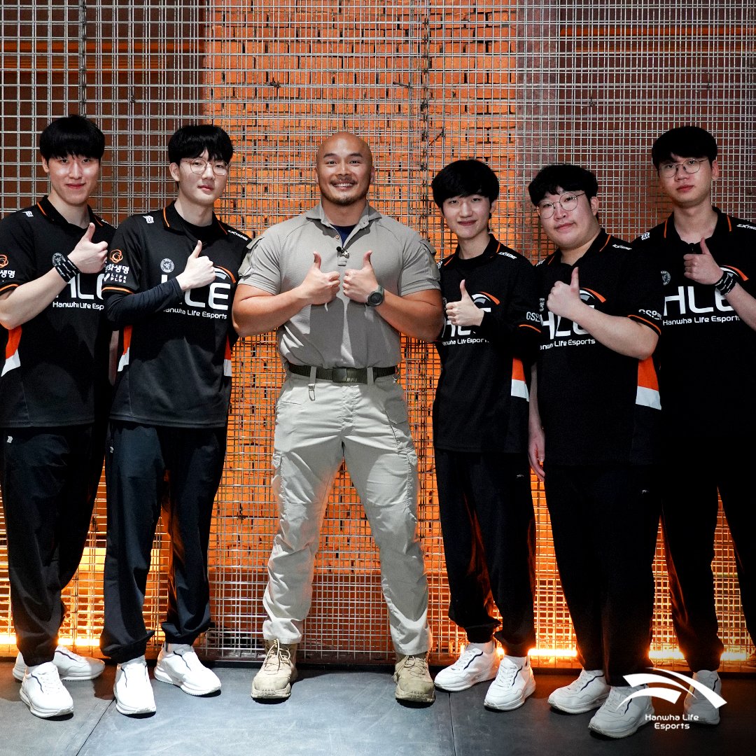 HLE Zeka: “Chơi tướng gì không quan trọng bằng cách bạn thể hiện như thế nào trong game"